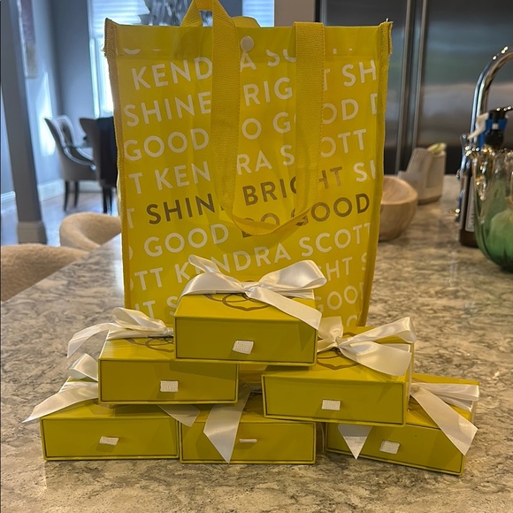 Kendra Scott | Accessories | Set Of Five Kendra Scott Gift Boxes With ...